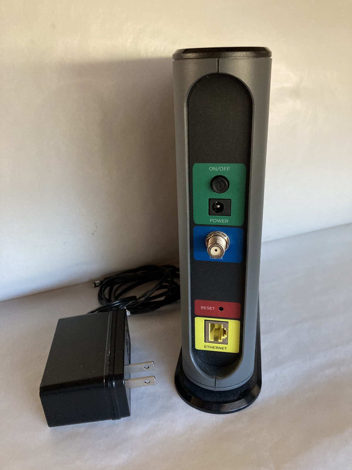 Motorola 24x8 DOCSIS 3.0 Cable Modem, Gigabit ethernet - Model MB7621 ...