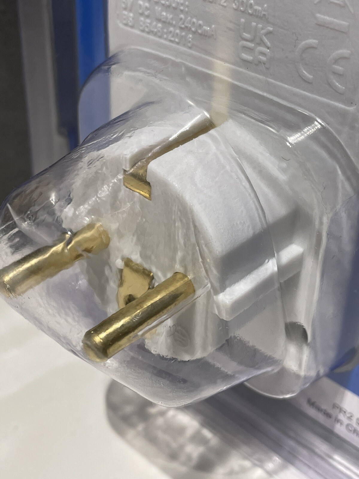 PRO-ELEC TRAVEL ADAPTOR UK 3 PIN TO EURO 2 ROUND PIN WITH TWIN USB ...