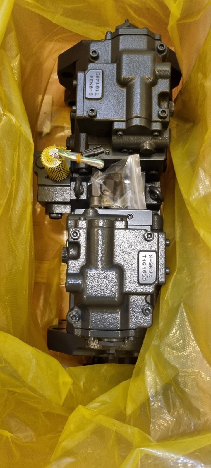 VOE14595621 14571141 14595621 Pump Fits FOR EC200B EC210B EC240B ...