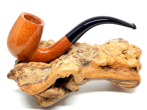 Interesting St. Claude(?) Swan Neck | Pipe Smokers Den