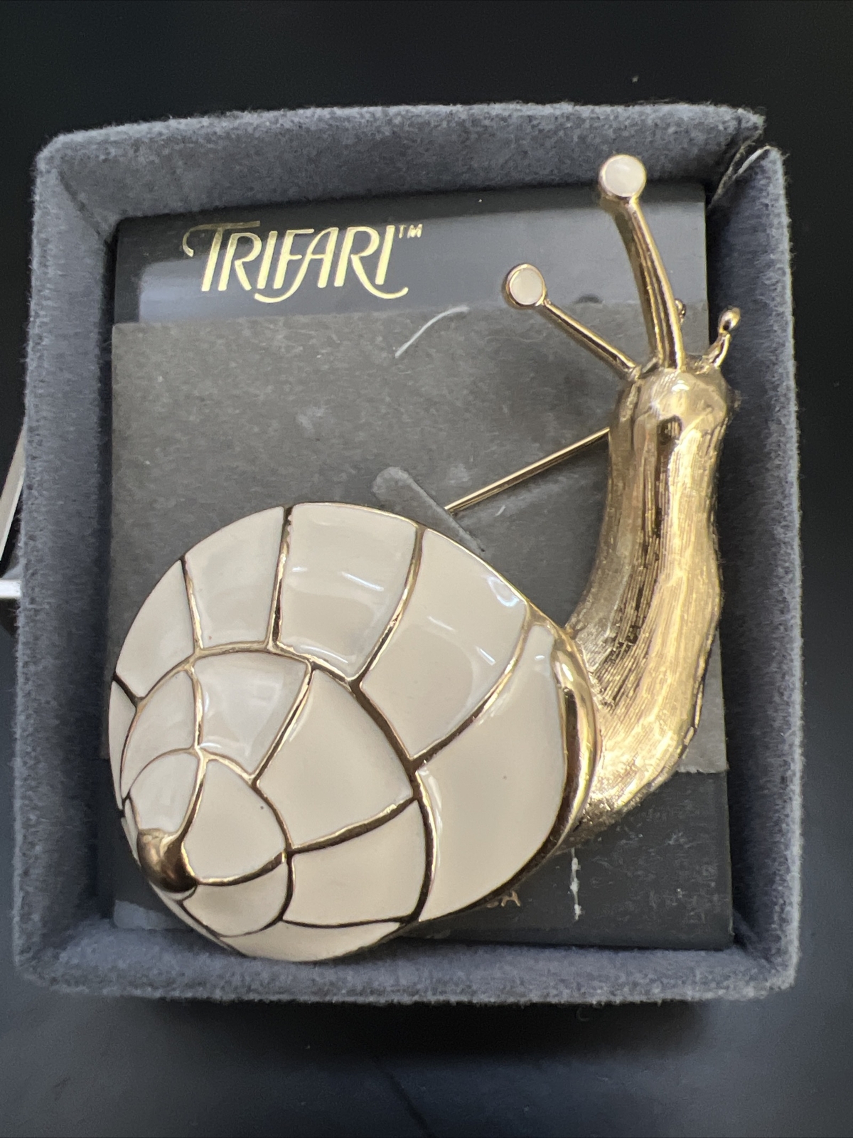 Vintage Trifari Ivory White Enamel Snail Pin Brooch Pin 2.25 in. x 1.8 ...