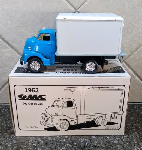 FIRST GEAR 1952 GMC DRY GOODS VAN "BLANK" GM RESTORATION 1/34 SCALE ...