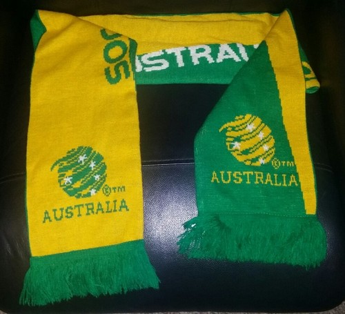RARE COLLECTABLE SOCCEROOS AUSTRALIA SCARF IN EXCELLENT USED CONDITION ...