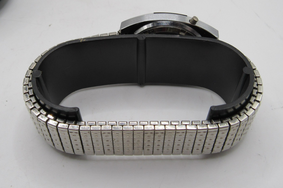 Vintage Compu Chron Watch w/ Band - Needs Battery - With Original Box ...