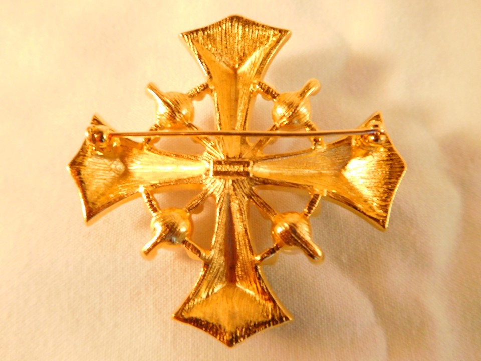 TRIFARI Maltese Cross SIGNED brooch Red and green enameled with 5 ...