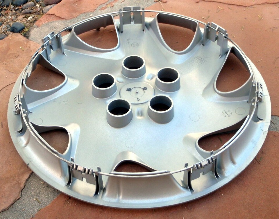 2002 2003 2004 2005 2006 02 03 04 05 06 Toyota Camry Hubcap Wheel cover ...