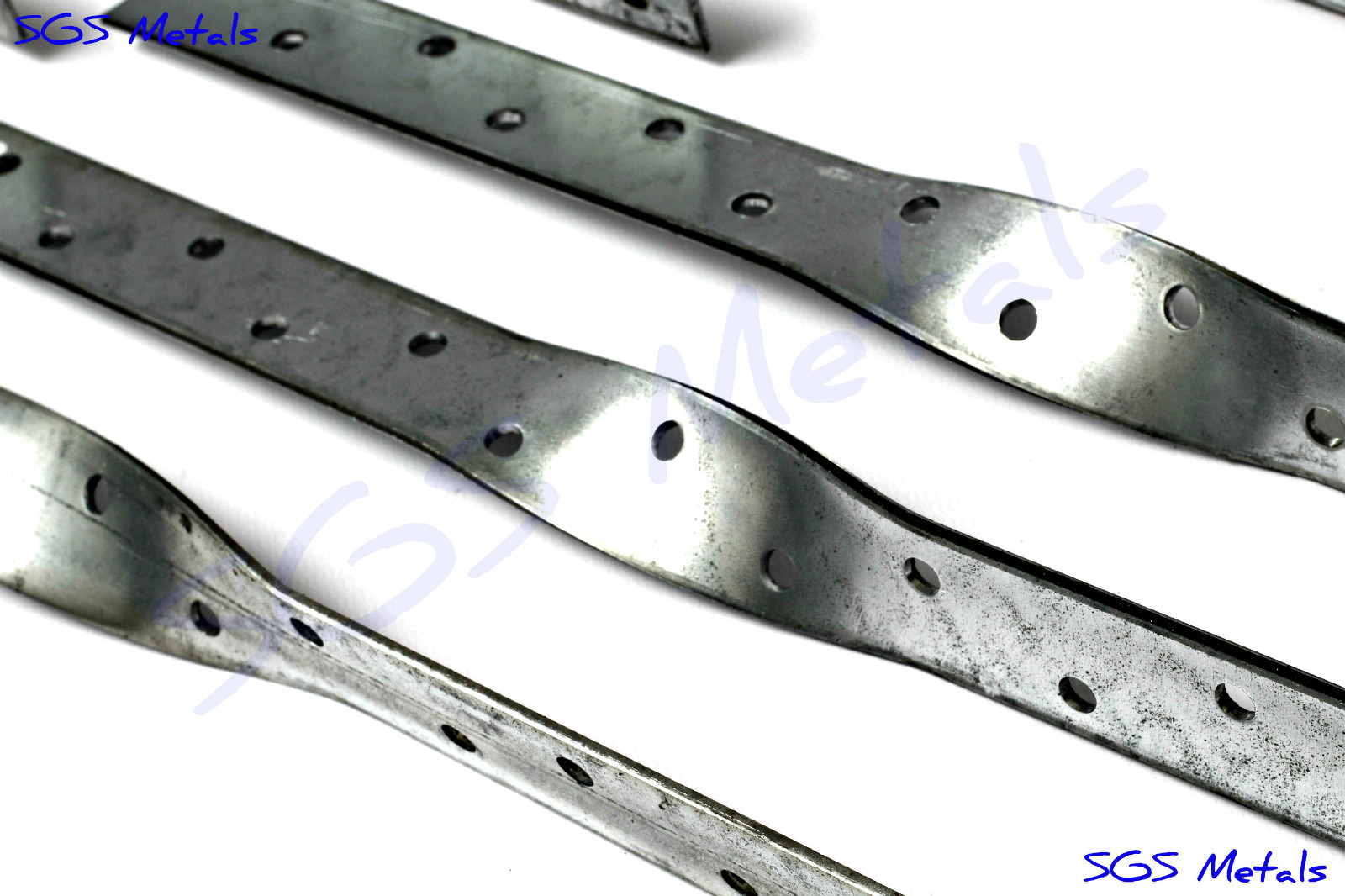 Galvanised Builders Straps TWISTED @ 150 mm 27.5 x 2.4 mm | eBay UK