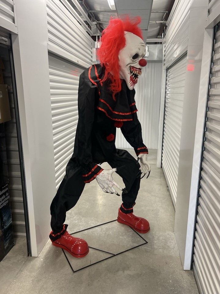 RARE Spirit Halloween Crouchy The Clown Monstrous Life Size Animatronic ...