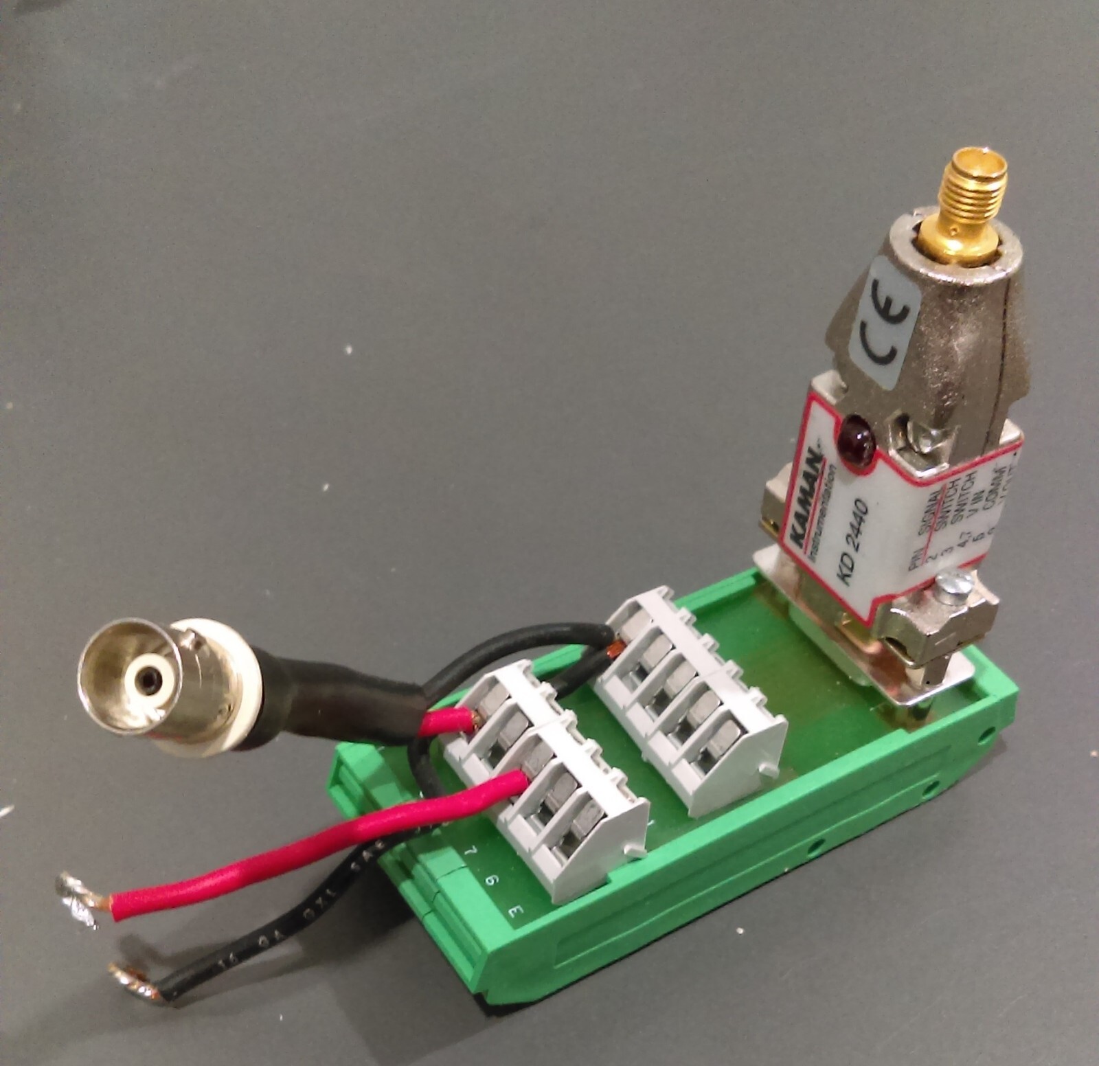 Mounted KAMAN KD2440 Non Contact Displacement Switch - Used (Untested ...