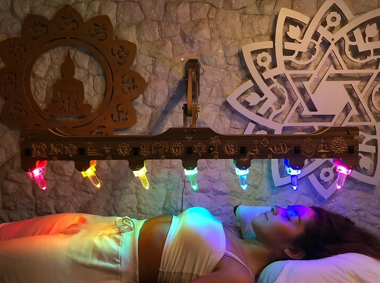 CRYSTAL LIGHT BED BIOPHOTONIC PEDESTAL CHROMOTHERAPY DEVICE Quartz ...