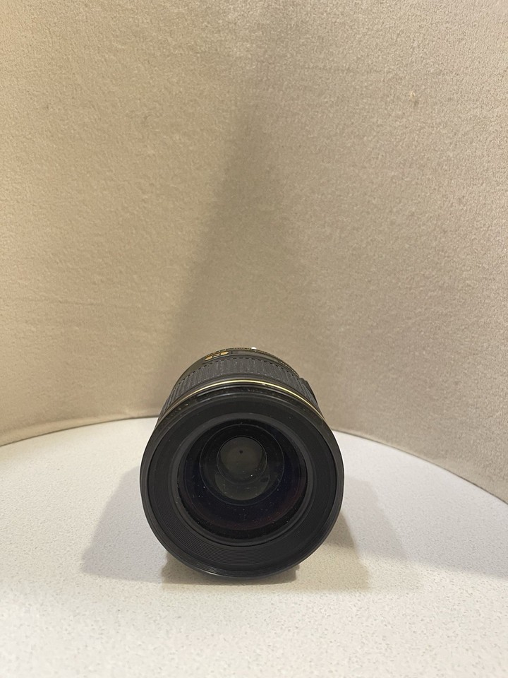 Nikon AF-S NIKKOR 28mm f/1.8G FX Wide Angle Prime Lens – Excellent ...