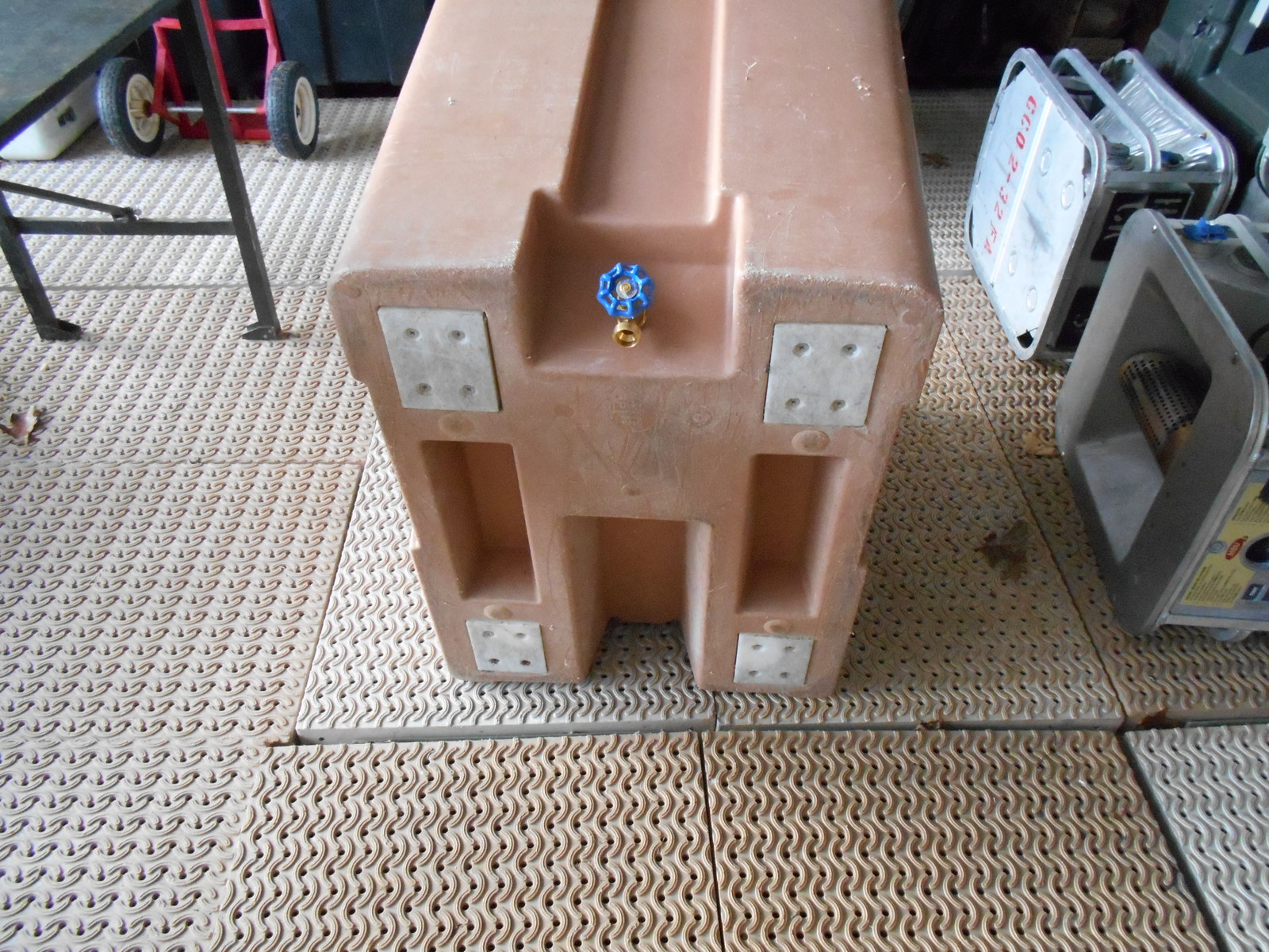 MILITARY SURPLUS CAMBRO ICE CHEST BOX COOLER KITCHEN TRAILER MISSING ...