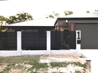 Aluminium - Flat Packed - Ready 48 Hour Black Slat screens - Horizontal ...