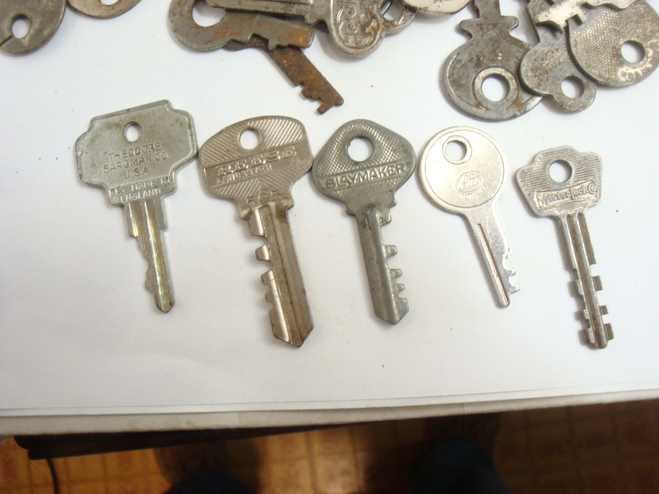 Lot of 30 old Steel Keys; Master, Slaymaker, Reese, Neumann, Bargman ...