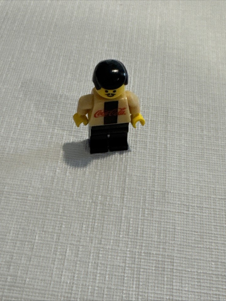 2002 LEGO COCA COLA SECRET GOLD SOCCER PLAYER MINIFIGURE 4471 Rare ...