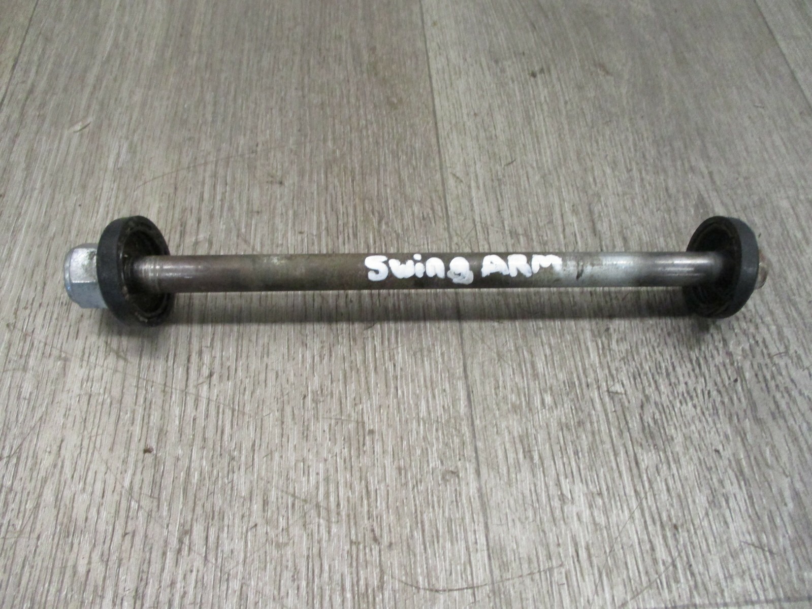 98 1998 Honda XR200R XR 200R R 200 Motorcycle Swingarm Swing Arm Axle ...