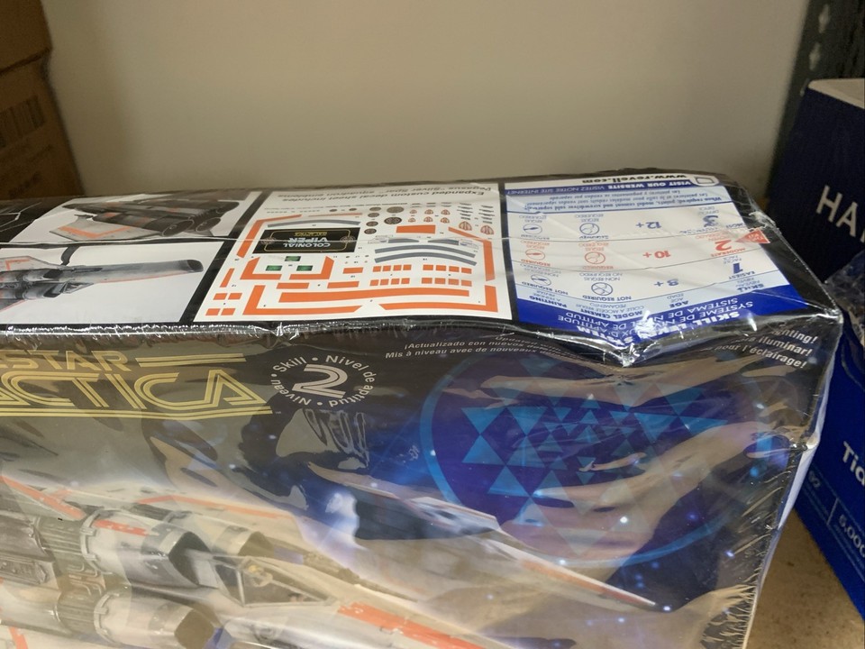 New Revell Battlestar Galactica 30th Anniversary Colonial Viper Model ...