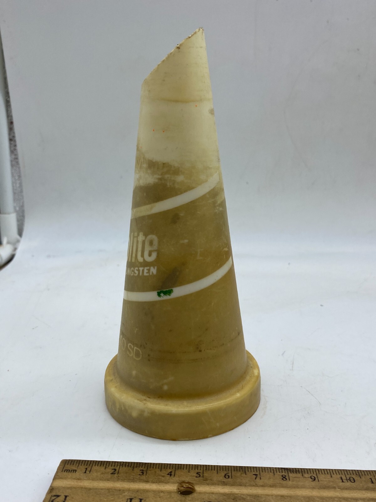 Castrol Castrolite Liquid tungsten Motor Oil Bottle Plastic Top Pourer ...