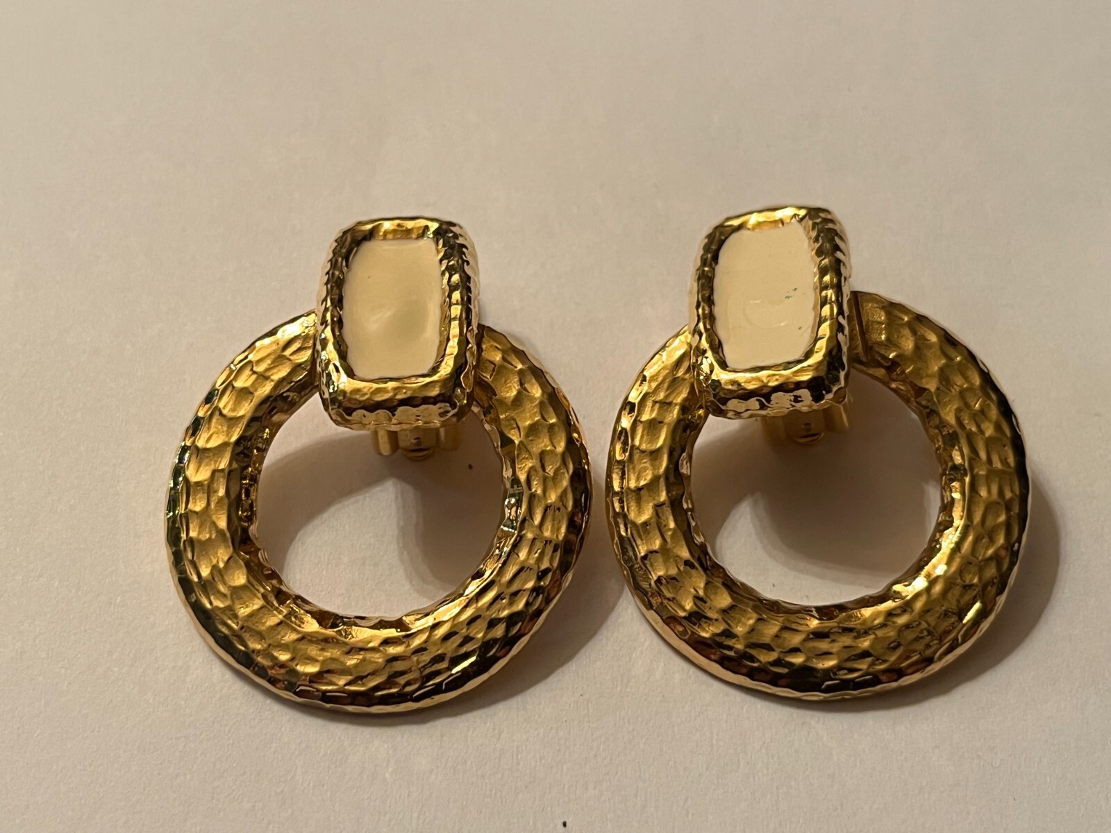JEWELRY- EARRINGS- Gold tone with Cream Colored Loops -Clip Ons | eBay