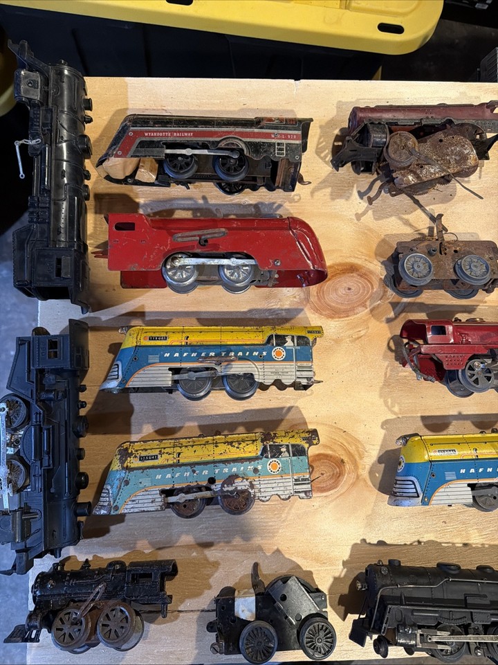 Massive Vintage Train Lot Over 50 Wind Up Locomotive Toy Trains, Found ...