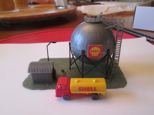 N Scale Detailed LP /LNG Facility w/ Propane Storage Tank, And Delivery ...