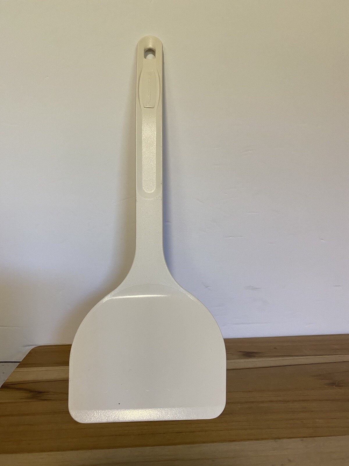 Rubbermaid Black Nylon Wide Spatula Flipper Plastic Turner #1972 for ...