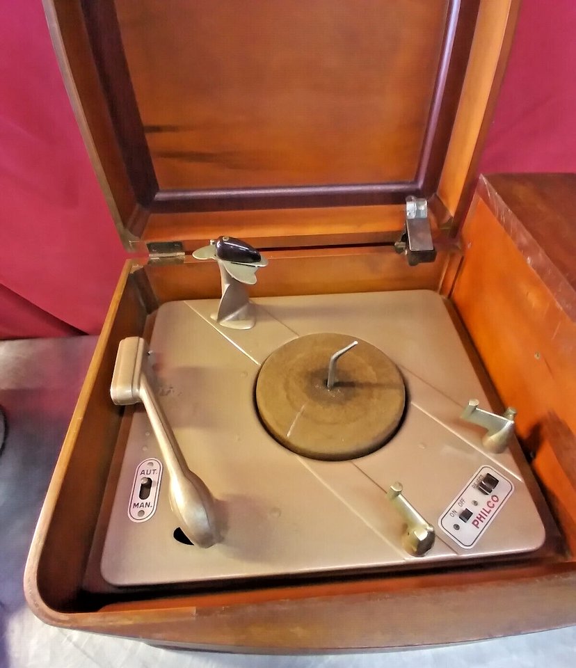 Antique Philco Tube Radio and Record Player, Wooden Case, Model 46-1203 ...