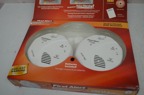 2 pack First Alert Smoke Fire Alarm Wireless Interconnect Voice ...