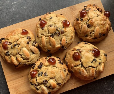 HOMEMADE PLUMP FAT RASCALS ROCK CAKES SCONES X 6 RAISIN FRUIT | eBay UK
