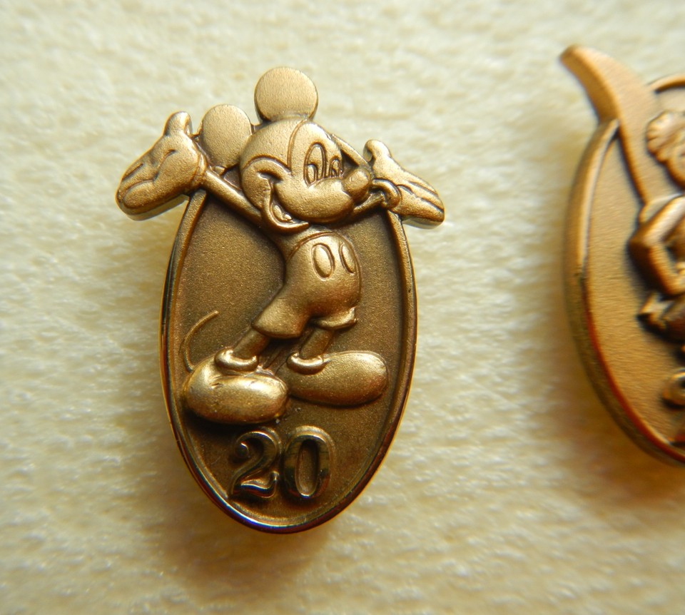 DISNEY CAST MEMBER SERVICE AWARD 7 PIN SET + SPIRIT AWARD & 1955 ...