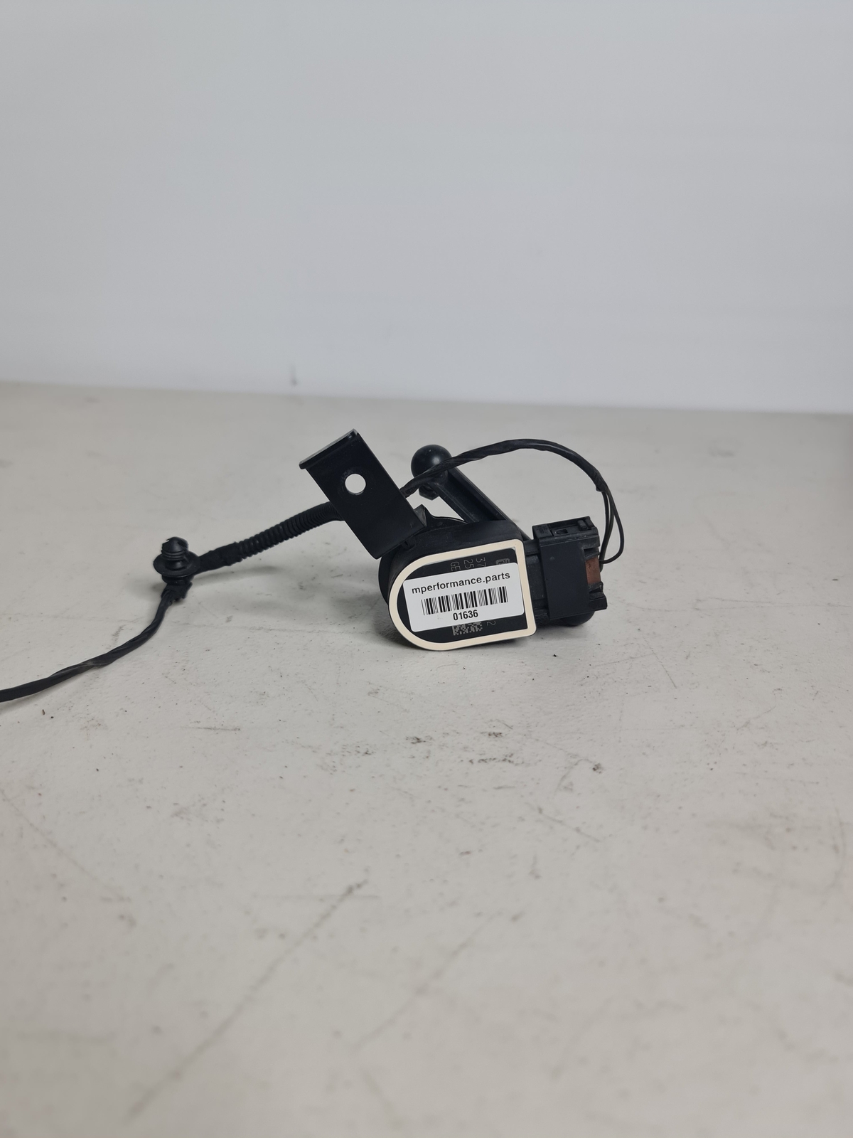 2009-2020 BMW 37-14-6-870-000 BMW 37146870000 Level Sensor 870000 02 ...