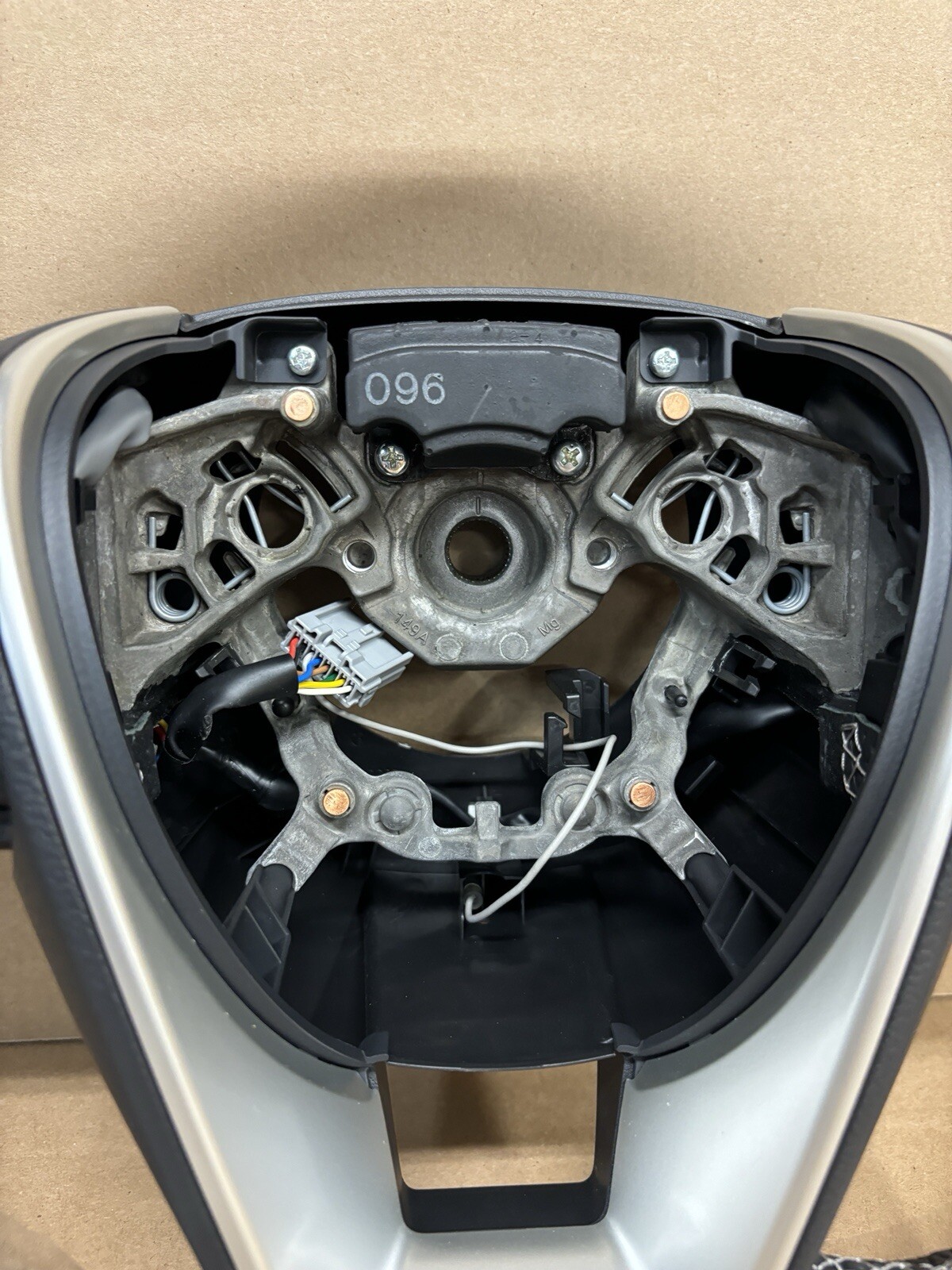 NEW OEM NISSAN MAXIMA 18-23 STEERING WHEEL BLACK/WHITE 48430-9DJ0A | eBay