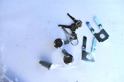 64 1965 65 1966 66 MUSTANG IGNITION AND DOOR MATCHED LOCK SET W/ PONY ...