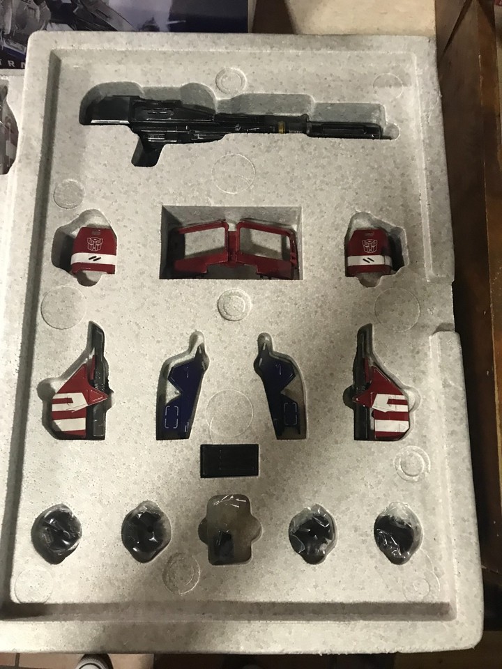 ThreeZero 1/6 Transformer PREMIUM 19" Inch Figure Bumblebee OPTIMUS ...