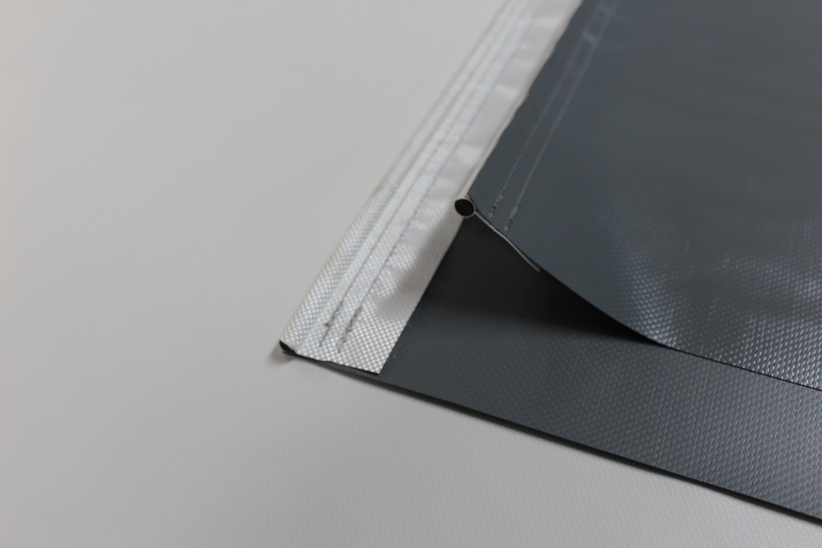 Plane mit Keder – Wohnwagenschürze grau, PVC 680g/m², Keder 8,5 mm ...