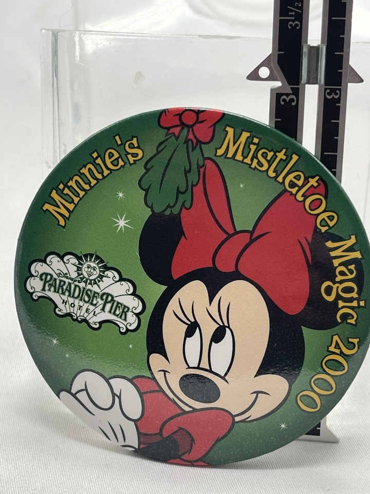 Minnie Mouse Disney Button Mistletoe Magic 2000 Paradise Pier Hotel ...