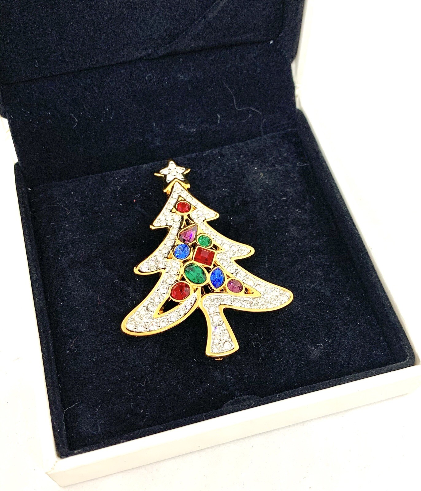 SWAROVSKI 2001 Crystal Christmas Tree Pin w Red & Green Cryatals Signed ...