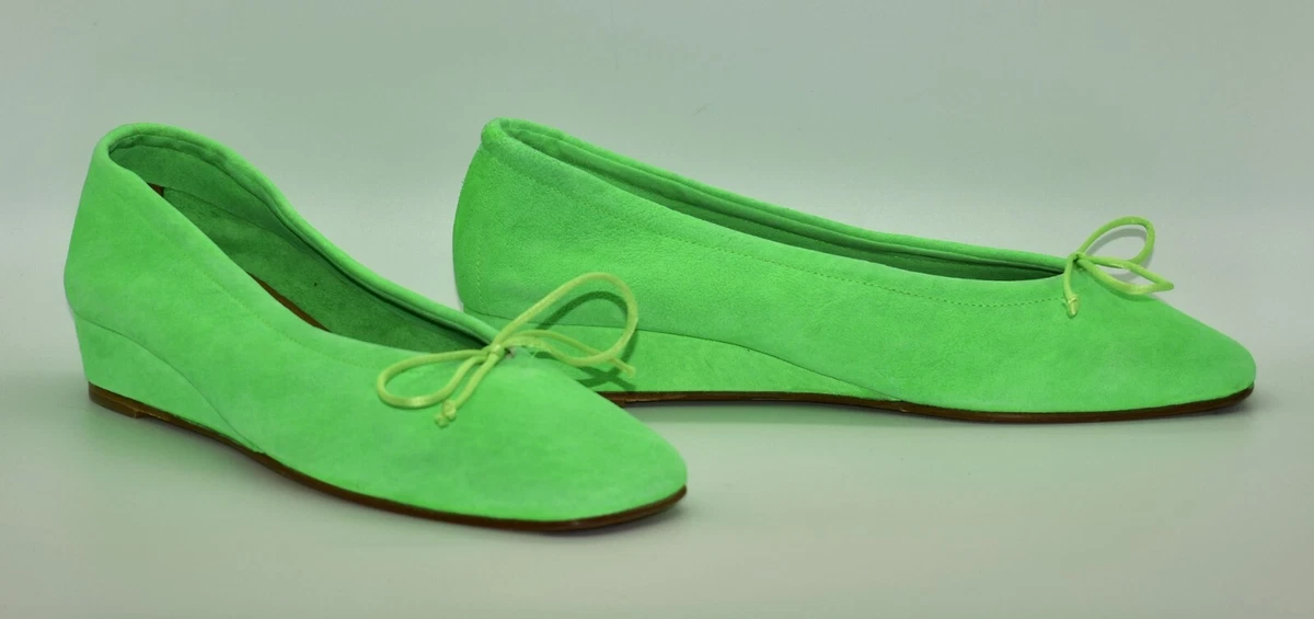 Lime Green Pointe Shoes