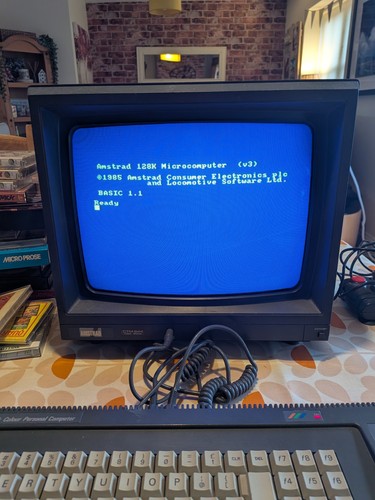 Amstrad 128K CPC6128 Colour Vintage Computer bundle, lots Games ...