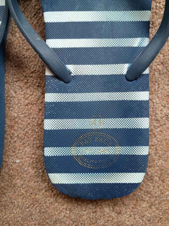 fat face navy flip flops size 7 | eBay UK