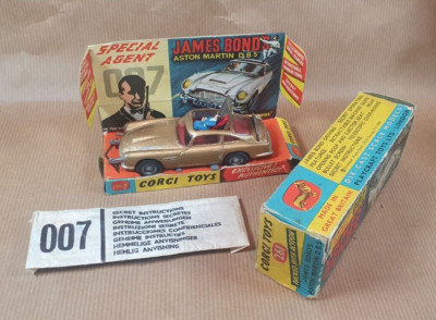 CORGI 261 - 007 Aston Martin with ejector seat in original box. | eBay UK