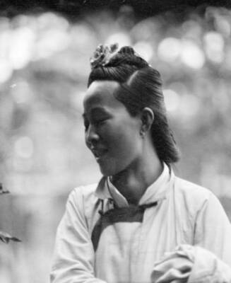Manchu woman China Tangshan Shi Rehe Sheng Hebei Sheng 1924 OLD PHOTO ...