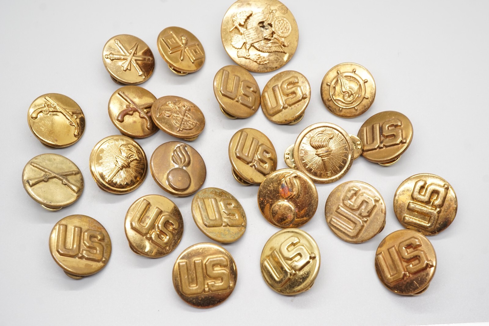 WWII Army Infantry, Military Police, Ordnance, Signal Enlisted Discs ...