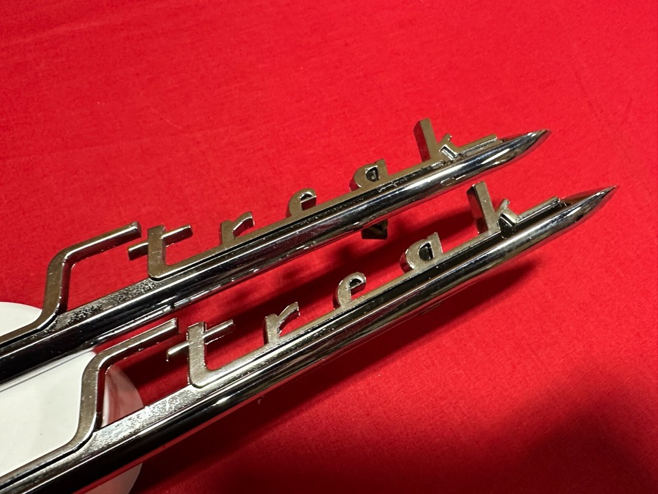 1948 PONTIAC SILVER STREAK HOOD EMBLEMS 510559 | eBay