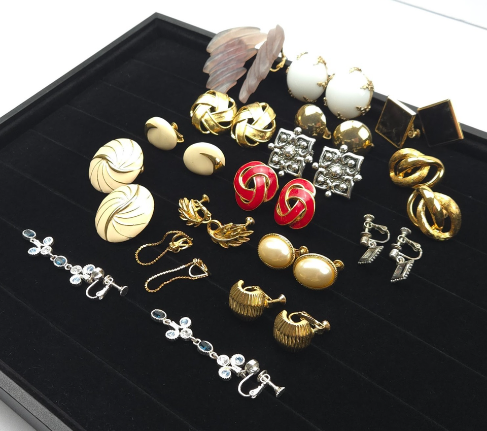 ALL SIGNED LOT OF 16 PR VINTAGE CLIP ON SCREW EARRINGS NAPIER w/1985 ...