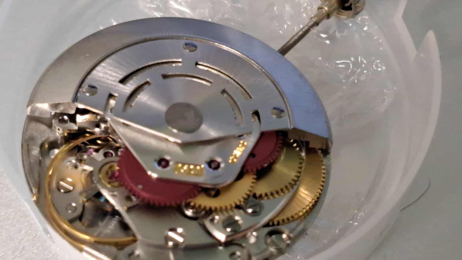 Genuine Original Rolex 1520 movement pre-owned. runs. models 5513, 1507 ...