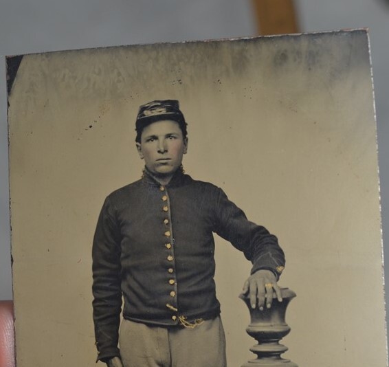 antique photo Civil War soldier tin type mid 1800s 2.5 x 4 original | eBay