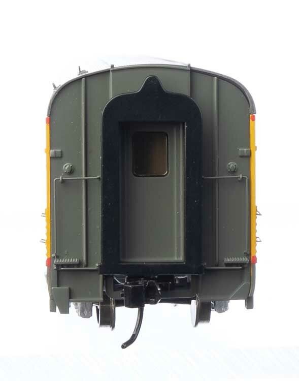 Walthers Proto HO Scale ~ 85' 10-6 Sleeper ~ Union Pacific Cabarton ...
