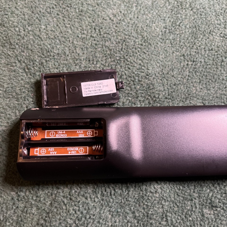 OEM GE 33709 CL5 7252 Universal Remote Control 4 Device TV DVD CBL AUX ...