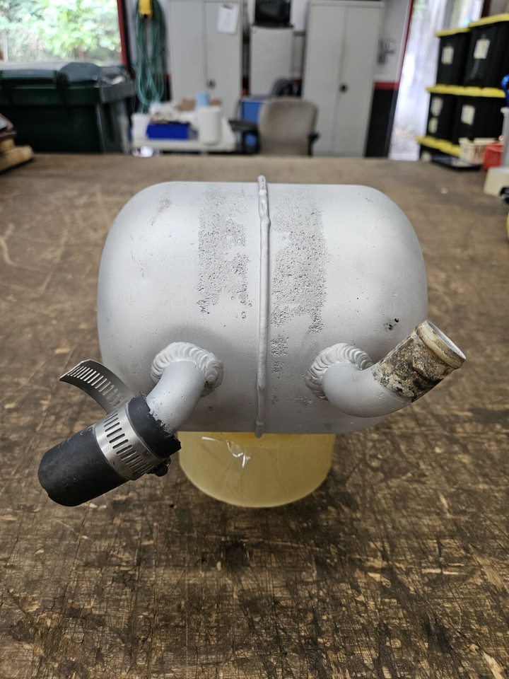C3 Corvette 1968 1969 Harrison Expansion Tank # 3016340 Dated 68G ...
